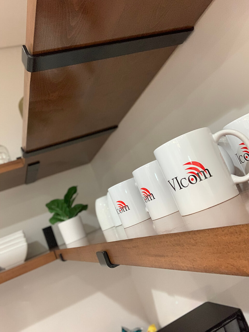 Image Business Interiors - Project Vicom Virginia Beach HQ